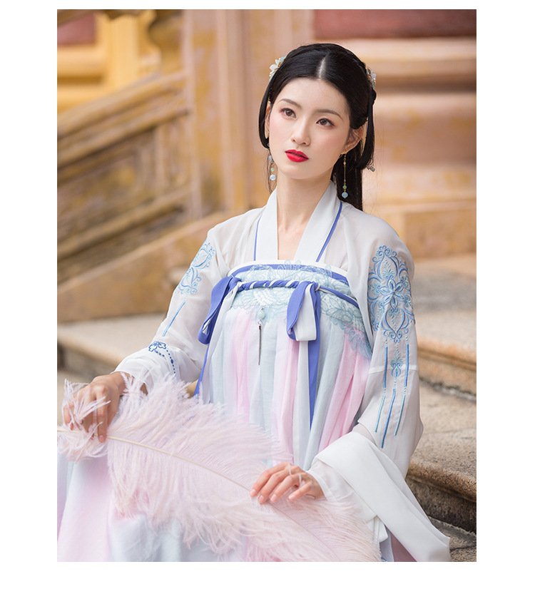 Hanfu in the Southern and Northern Dynasties: A Resplendent Era of ...